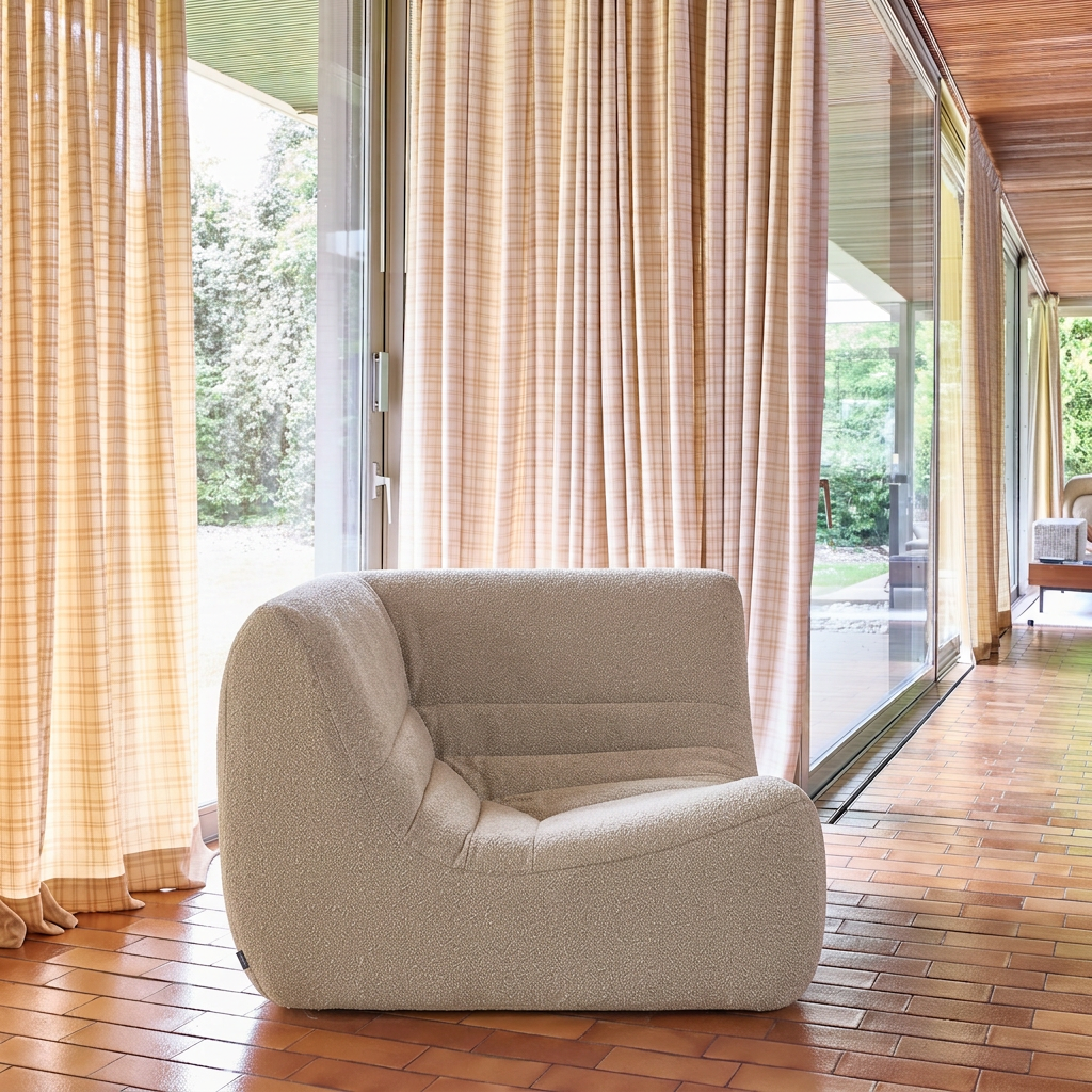 Chauffeuse d'angle bouclette texturée 1 place beige - Sokol | sweeek ...