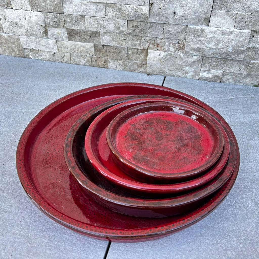 Soucoupe 16cm rouge impérial faite à la main en terre cuite émaillée ...