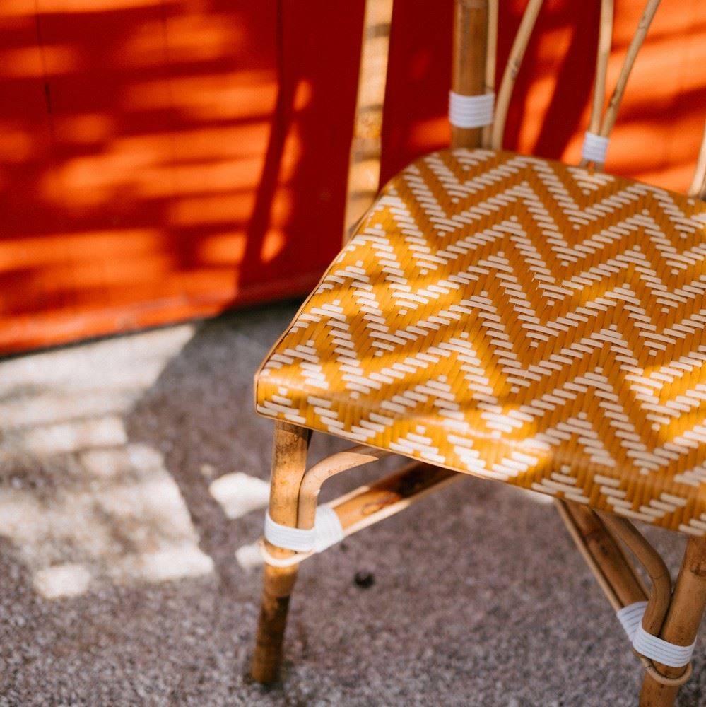 Chaise en rotin avec un style bistrot - modèle 030 - curry - Jardiland